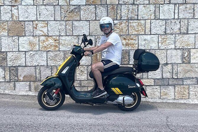 Corfu 300cc Vespa Scooter Rental - FAQs