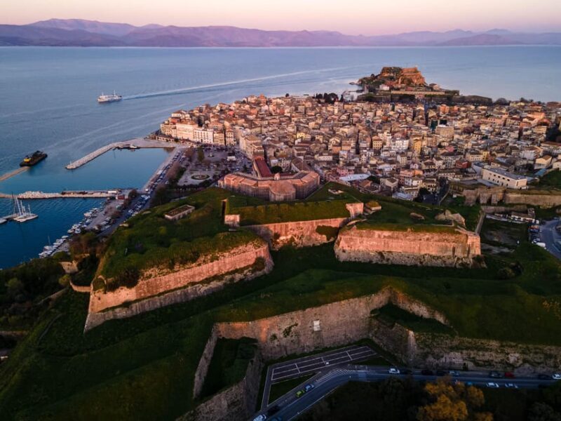 Corfu: Old Town Guided Walking Tour Small Group - The Experience: What Travelers Say