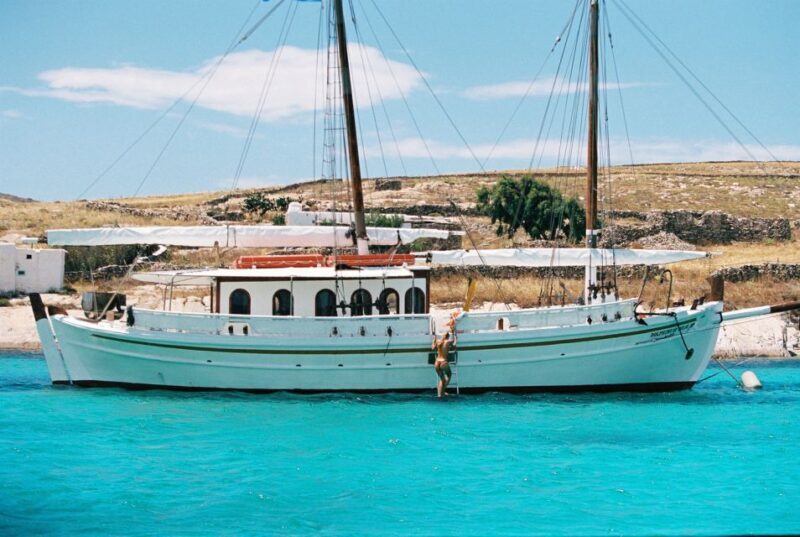 Corfu: Sunset Cruise on Classic Boat with Cocktails & Snacks - Key Points