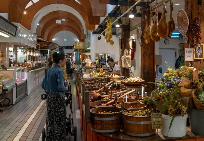 Cork's Flavorful Footsteps: A Walking Food Adventure - Key Points