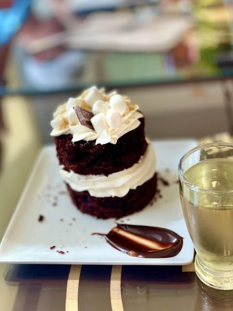 Corks & Forks Tour (Strolling) - Key Points