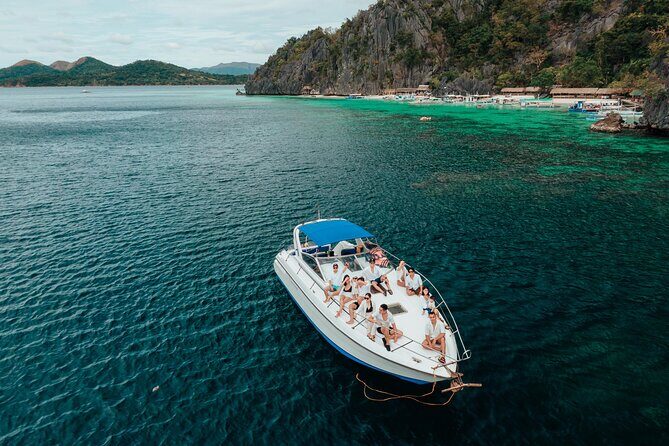 Coron Island Hopping Tour: via Private Yacht - Key Points