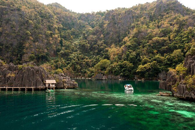Coron Island Hopping Tour: via Private Yacht - The Sum Up