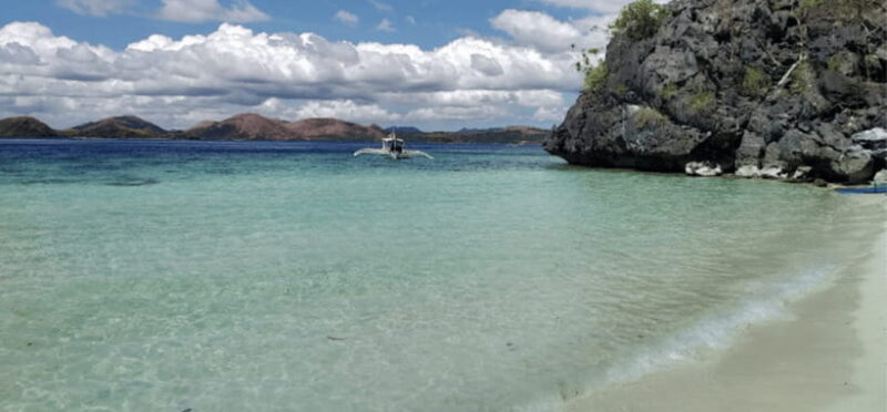 Coron: Island Tour (B) with Twin Lagoon & Lunch - Key Points