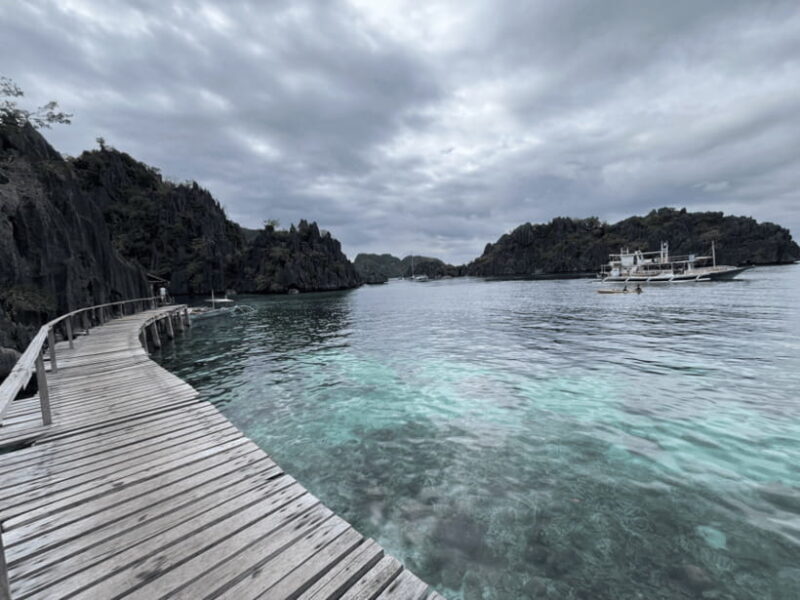 Coron: Private Boat Hire with Bespoke Guided Tour - Key Points