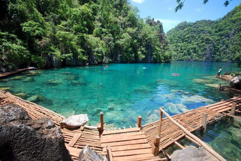 Coron: Private Tour with Kayangan Lake and Twin Lagoon - The Guiding Experience: A Mixed Bag