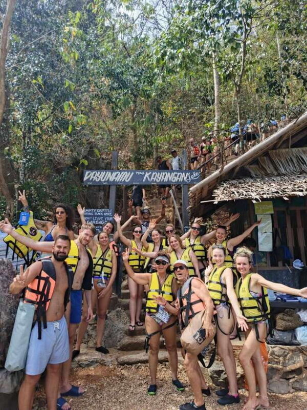 Coron Ultimate Tour: 7 Destinations with Lunch & Transfers - Authentic Highlights and Challenges from Reviews