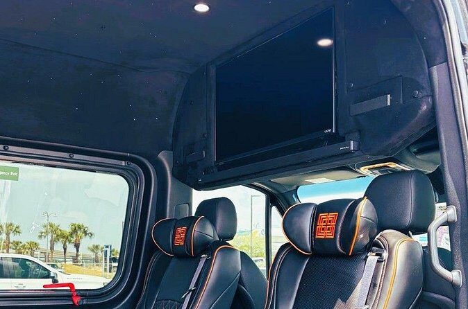 Corporate Transfers. Weddings and Wine Tours. Parties and Events. - Who Is This Service Best For?