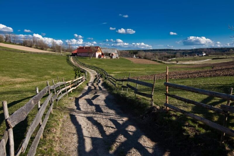 Corund, HR: Backcountry Gastro Tour with Lunch and Dinner - Key Points