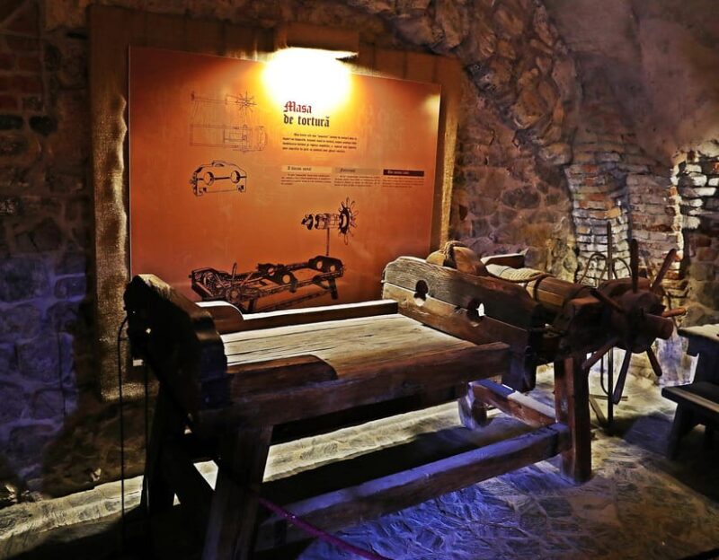Corvin castle: 1 day car tour from Oradea - Highlights of the Castle Tour