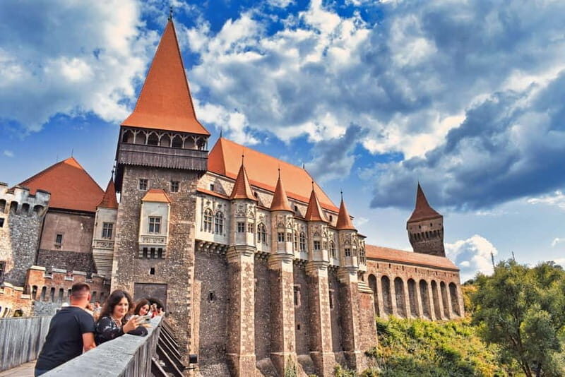 Corvin Castle & Sibiu Fortified City (from Cluj) - Evaluating the Value