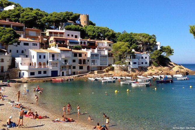 Costa Brava and Empuries Small Group Tour with Hotel Pick-Up and Boat Ride - Possible Drawbacks