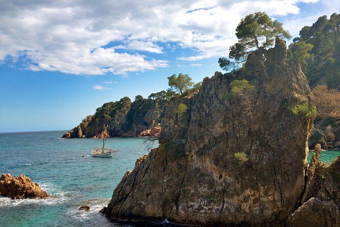 Costa Brava Kayak Experience with Snorkel from Barcelona - Hitting the Secluded Cove for Lunch and Snorkeling