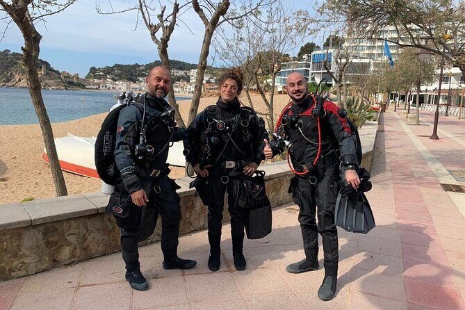 Costa Brava: Scuba Diving Tour, Lunch and a Visit to Tossa de Mar - Who Should Consider This Tour?
