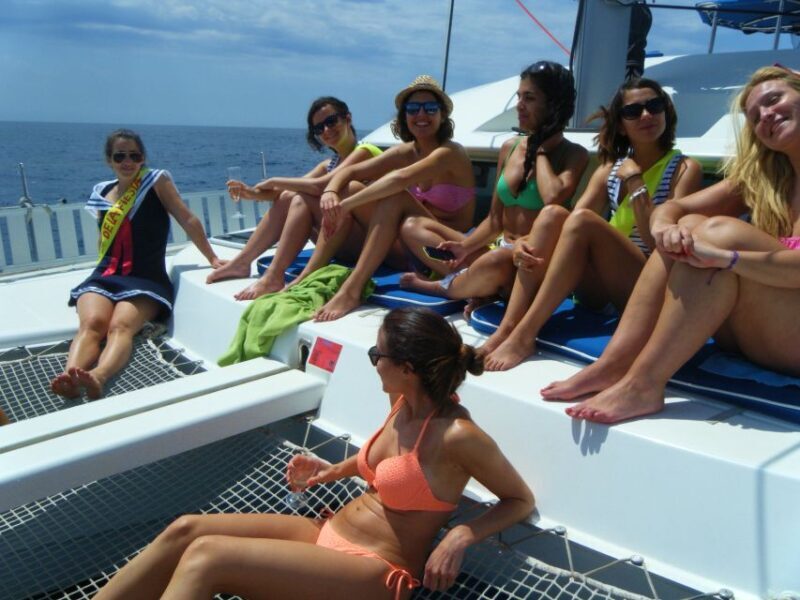 Costa Tropical: Luxury Catamaran Trip with Lunch - FAQ