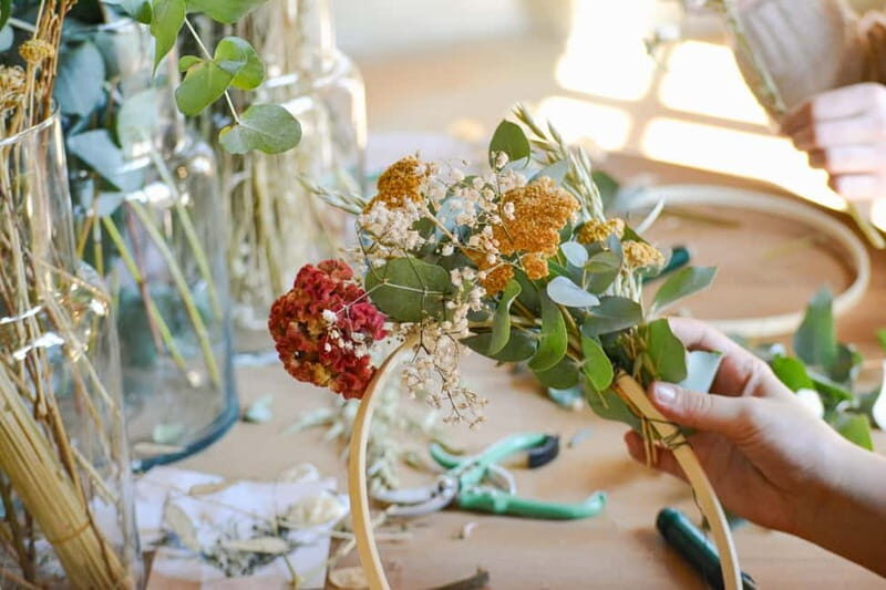 Cotignac: Workshop for creating dried flower crowns - What’s Included and What You Should Know