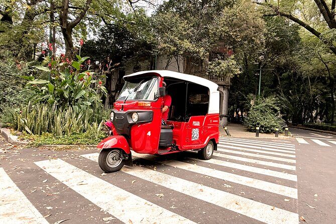 Countess and Racecourse Tuk Tuk Tour on CDMX - Exploring the Itinerary: What You Can Expect