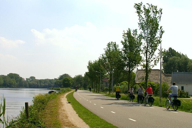 Countryside Bike Tour from Amsterdam: a Windmill and Dutch Cheese - The Bikes and Equipment: Comfort Matters
