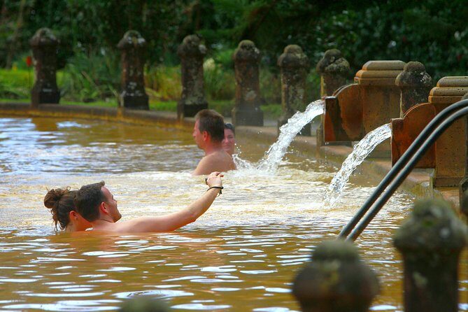 Couples PRIVATE Hybrid 4X4 Tour - Furnas (Inc Hot Springs and 3 Course Lunch) - Who Should Consider This Tour?
