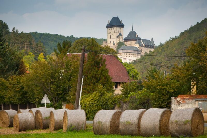 Coutryside e-bike tour to Karlstejn Castle - FAQ