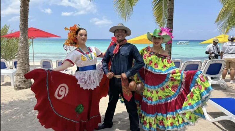 Cozumel: Day Pass with Buffet, Open Bar & Water Park at KUZÁ - Cultural and Nature Elements