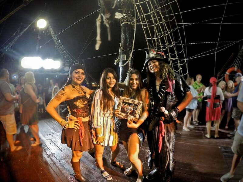 Cozumel: Pirate Ship Cruise with Open Bar, Dinner, and Show - Key Points