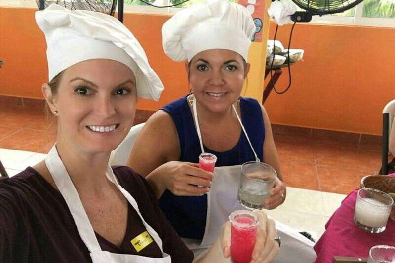 Cozumel: Salsa and Salsa Cooking and Dancing Experience - What Makes This Tour Stand Out?