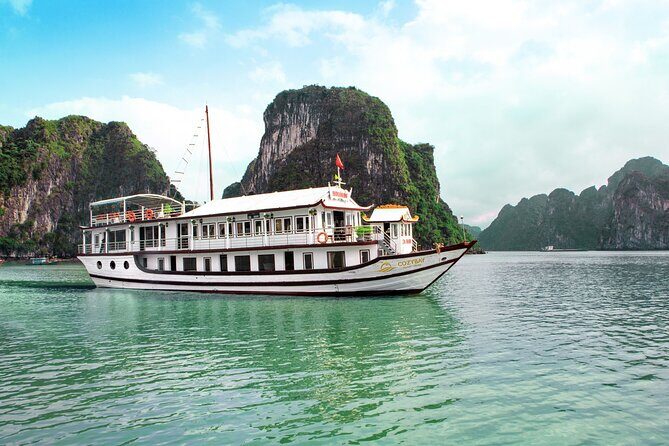 Cozy Bay Classic Cruise 2D1N from Hanoi by Expressway Transfer - Day-by-Day Breakdown