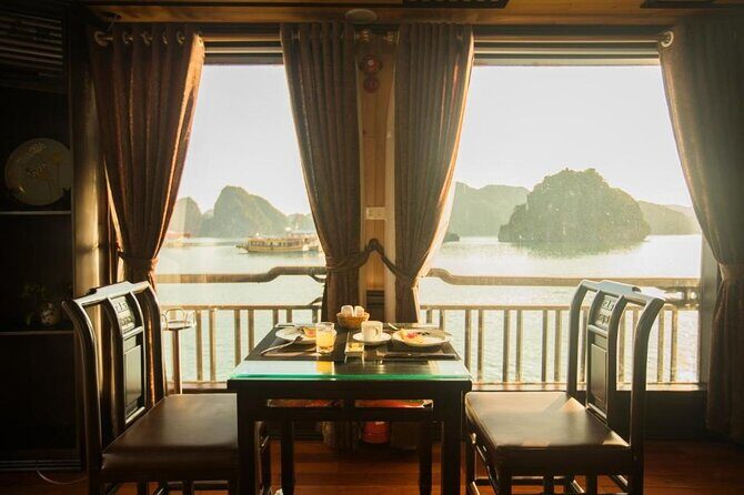 Cozy Boutique Cruise - Lan Ha Bay & Cat Ba Island Explorer 3 Days - Food & Activities