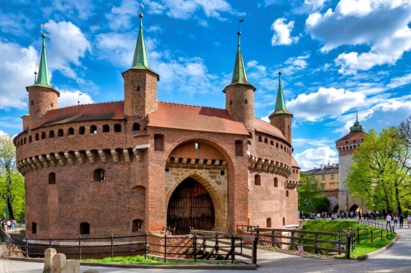 Cracow: Private City Highlights Sightseeing Car Tour - The Experience – What Travelers Say