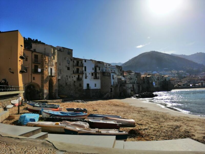 Craft beer taste & aperitivo with locals - Discovering Cefalù’s Unexpected Side