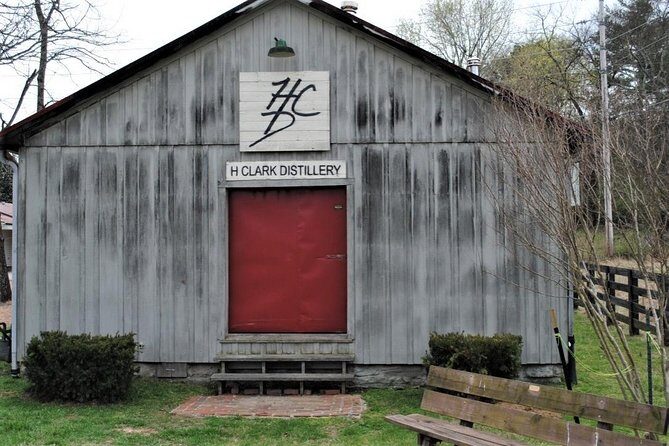 Craft Distillery Tour along Tennessee Whiskey Trail with Tastings from Nashville - Transportation and Group Dynamics