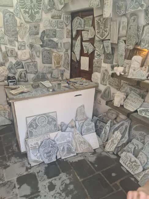 Create Your Own Eternal Souvenir in Gjirokaster - An In-Depth Look at the Experience