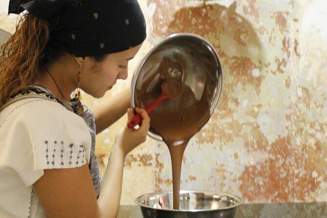 Create your own Oaxacan chocolate bar - Who Would Enjoy This Tour?