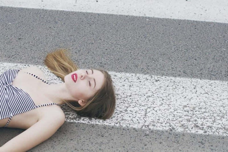Creative Portraits in Berlins Streets - Practical Details and Tips