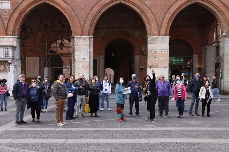 Cremona: City of art and music in Italian - The Itinerary in Detail