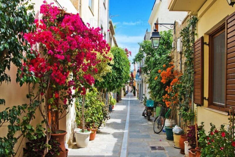 Crete: Arriving by cruise ship at Chania - Port of Souda - Key Points