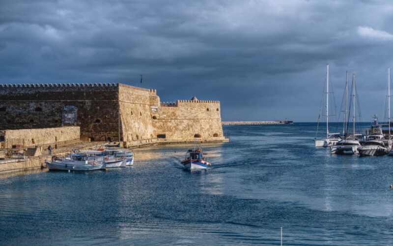 Crete: Heraklion Center, Local Market and Creta Aquarium - Reflecting on the Experience