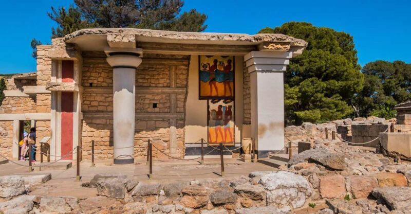 Crete: Knossos Palace Entry Ticket with Optional Audio Guide - The Sum Up: Who Will Love This Experience?