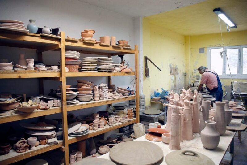 Crete: Raku Pottery Experience with Master Potter in Myrsini - Who Will Enjoy This the Most?