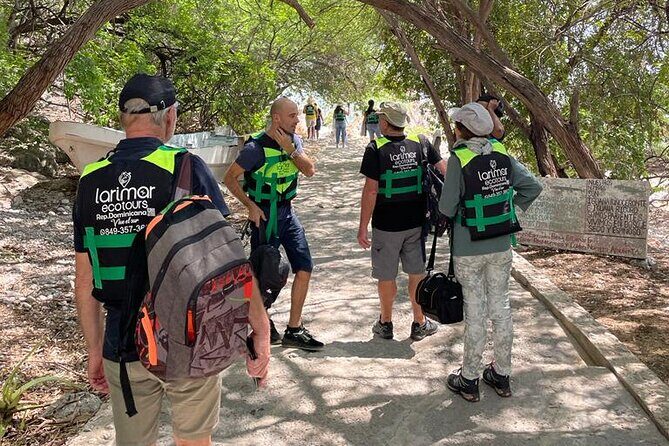 Crocodile Watching in Lago Enrriquillo, ALL INCLUSIVE - Key Points