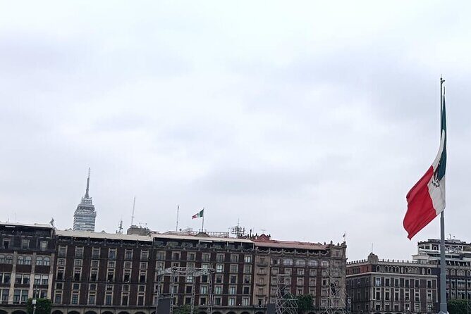 Cronicas Del Centro : Living Stories of Mexico City - Exploring Mexico City Through Living Stories