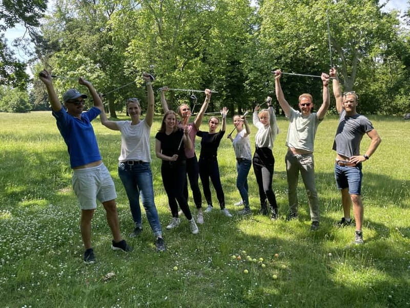 Cross golf in Leipzig: a unique event for companies, friends, and family. - Key Points
