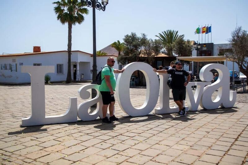 Cruceristas Fuerteventura: Dunas Corralejo y Pueblo La Oliva - The Authentic Touch and Practical Tips