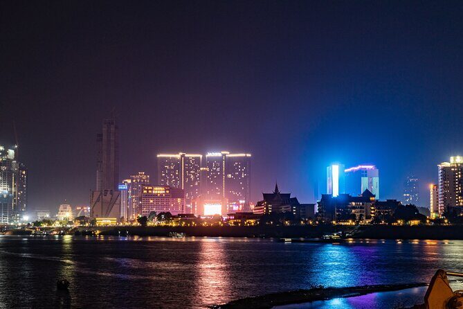 Cruise and Dine along the Phnom Penh Skyline - Cruise and Dine along the Phnom Penh Skyline: A Waterway Perspective on Cambodia’s Capital