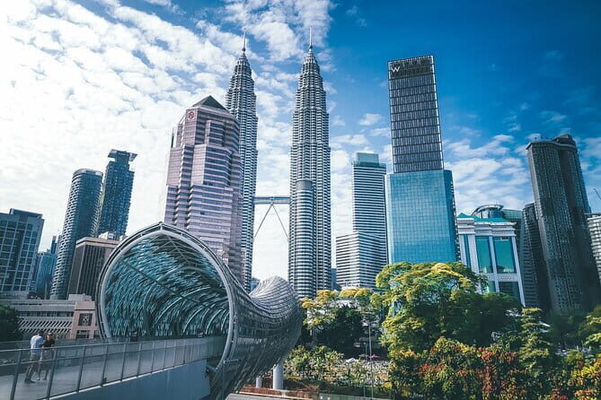 Cruise Excursion: Kuala Lumpur City Tour with Twin Tower Entrance - Transportation and Pacing