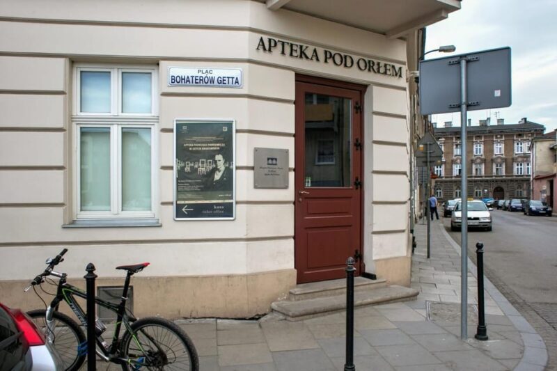 Cruise on the Krakow Vistula & Guided Tour in Former Ghetto - Authentic Experiences and Reviewer Insights