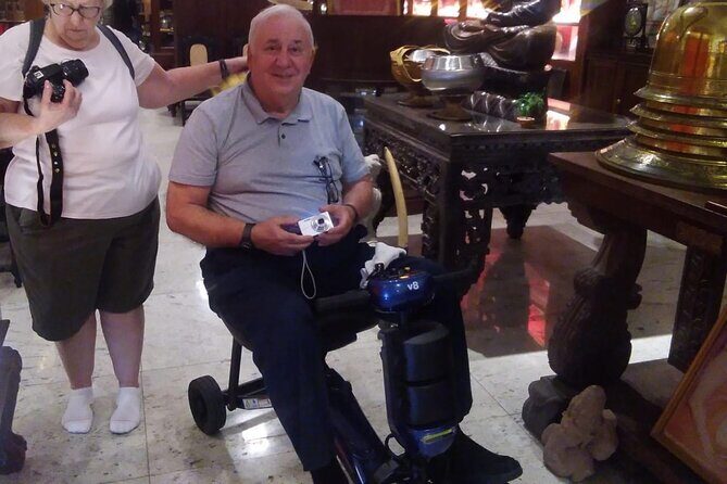 Cruise Passengers with Physical Challenges Explore Colombo by Car - What’s the Value?