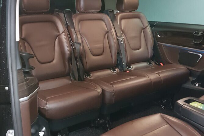 Cruise port VIP Transfer : Cruise port to Arlanda Airport 1-3 passenger - Who Is It Best For?