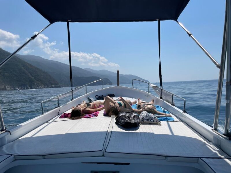 Cruise:Portovenere and the 3 islands with aperitif included! - Key Points